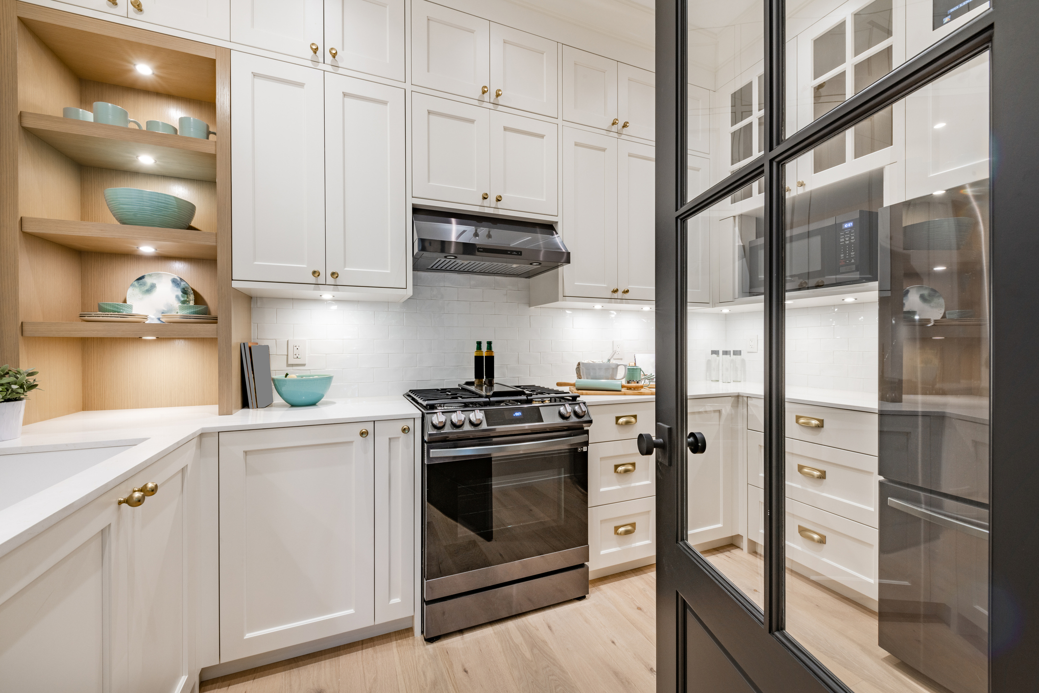Scullery Kitchens Are the Next Big Thing in Luxury Homes | BCCD